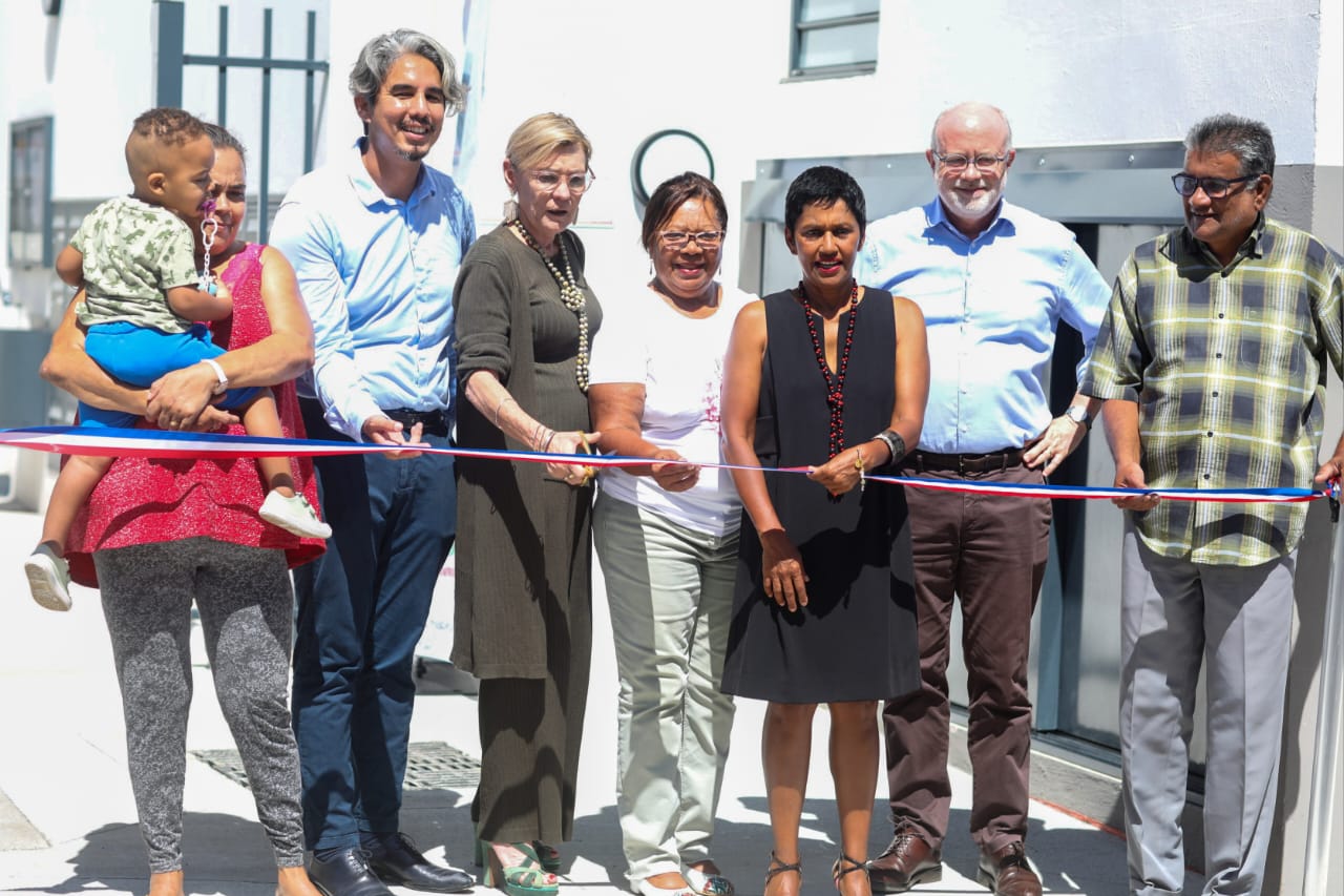 Inauguration de Velours Blanc, une résidence de 50 logements pour ...